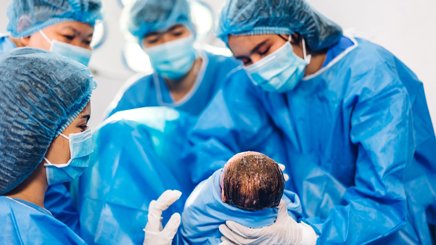 Deliver a Baby Week offers first-year medical students a unique glimpse ...